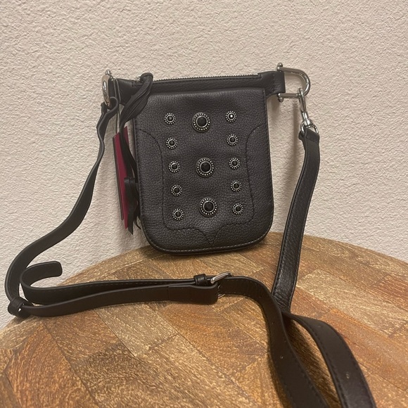 Vince Camuto | Bags | Vince Camuto Pebble Leather Convertible Belt Bag ...